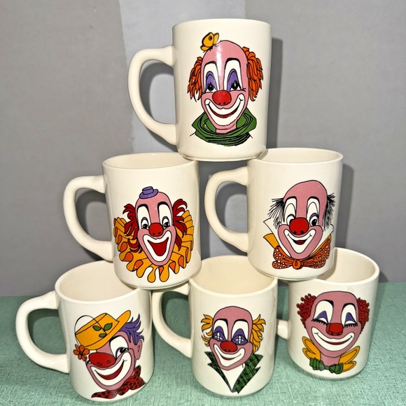 The Unbranded Brand | Dining | Vintage 96s Circus Clown Coffee Mugs Set ...